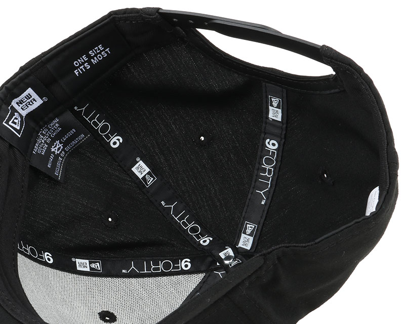 Oakland Raiders Poly Weld 940 Adjustable - New Era cap | Hatstoreworld.com