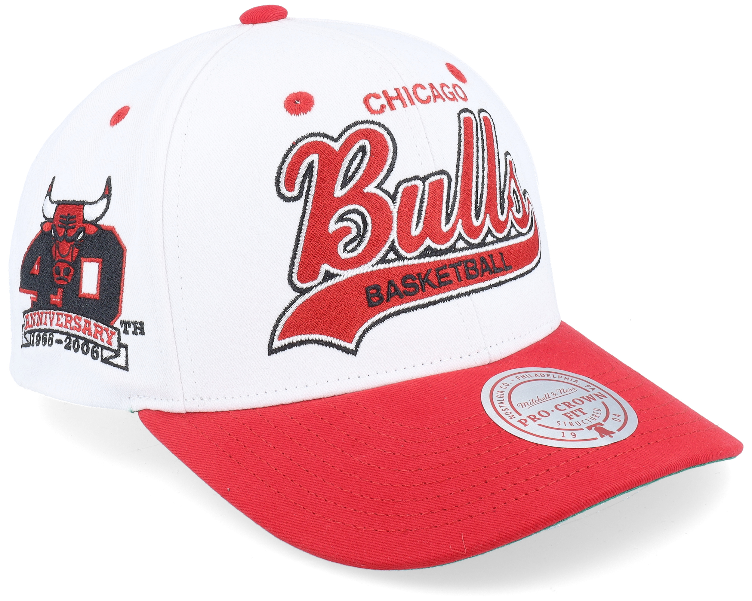 Chicago Bulls Tail Sweep Pro White/Red Adjustable | Hatstoreworld.com