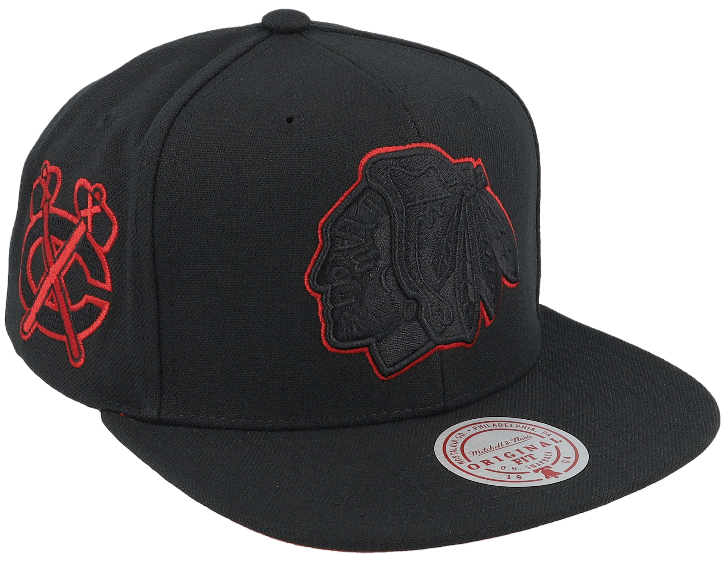 Chicago Blackhawks Logo Eclipse Black Snapback | Hatstoreworld.com