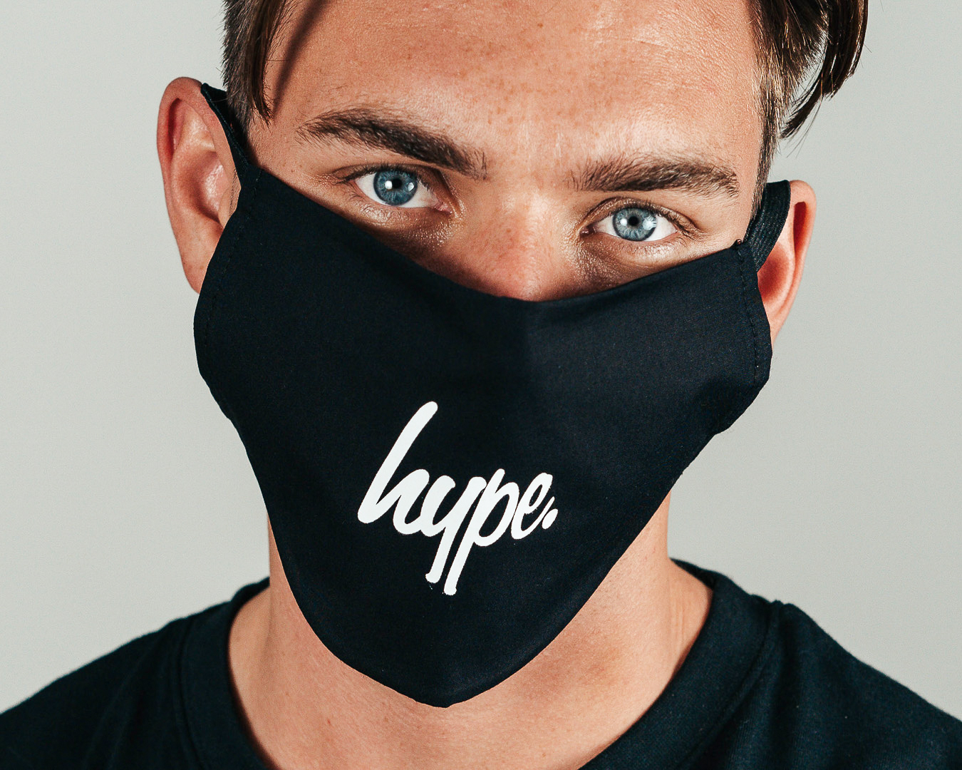 1-Pack Black Script Black/White Face Mask - Hype | Hatstoreworld.com