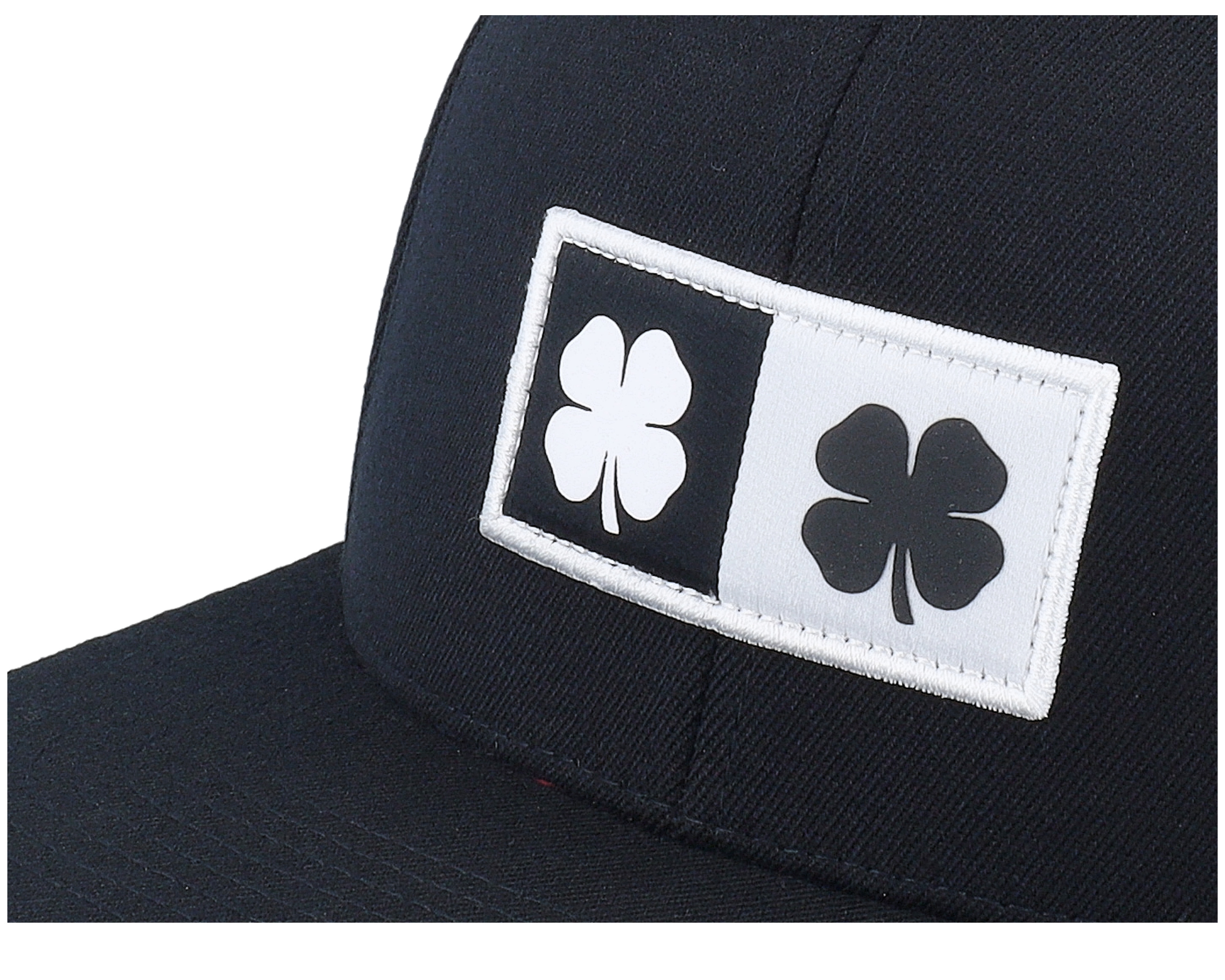 Two Faced Black W Patch Snapback - Black Clover 棒球帽 | Hatstore.com